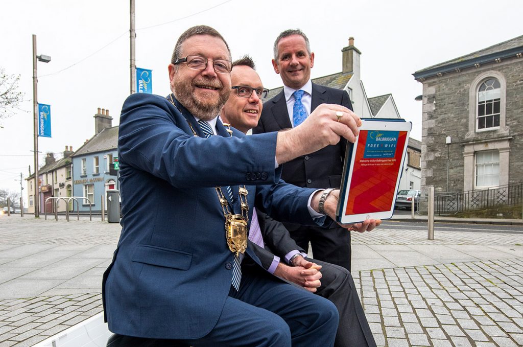 Smart Dublin benches bringing smart city technology to life in our ...